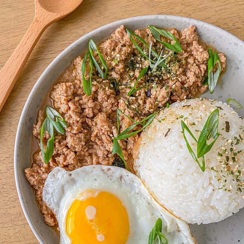 Braised Minced Pork Over Rice 肉燥饭 - Cook With Dana