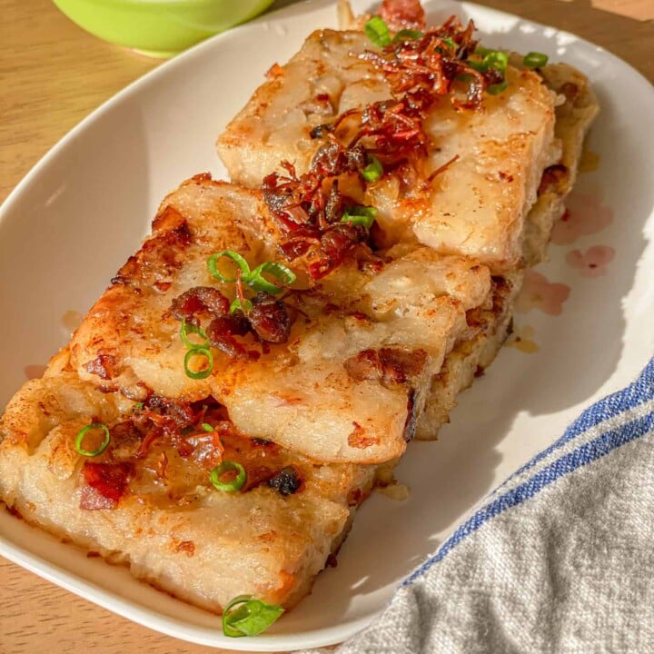 Turnip Cake (Loh Bak Go) - Cook With Dana